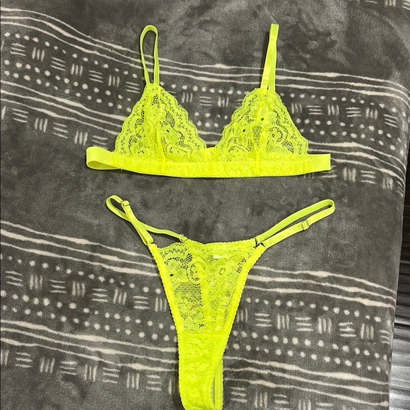 SHEIN | Intimates & Sleepwear | Bra And Thong Set Neon | Poshmark